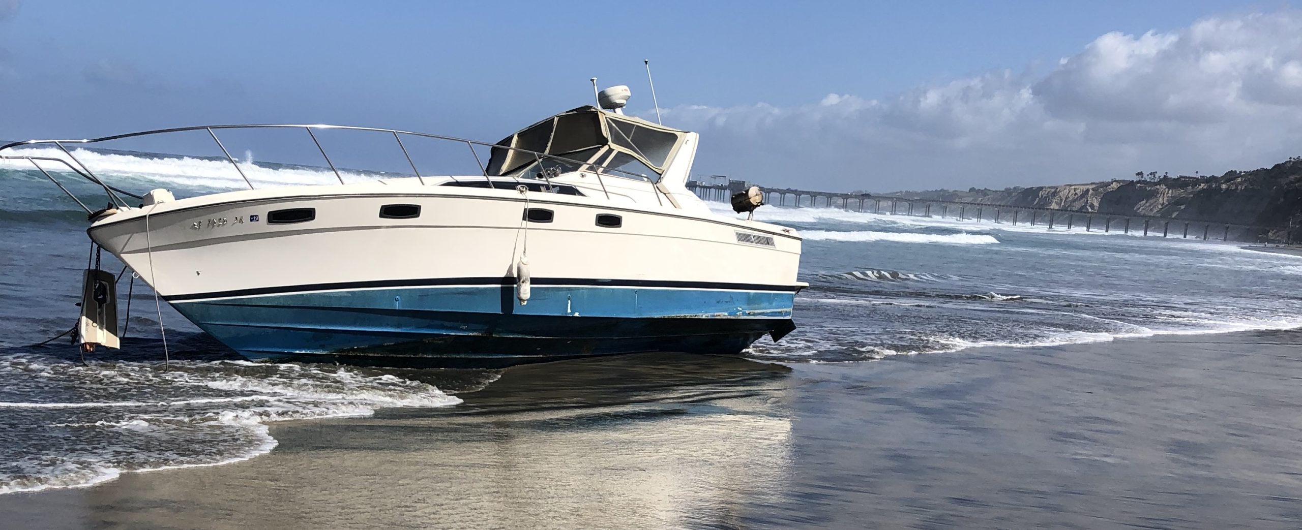 Boat Washes Ashore at La Jolla Shores - LaJolla.com