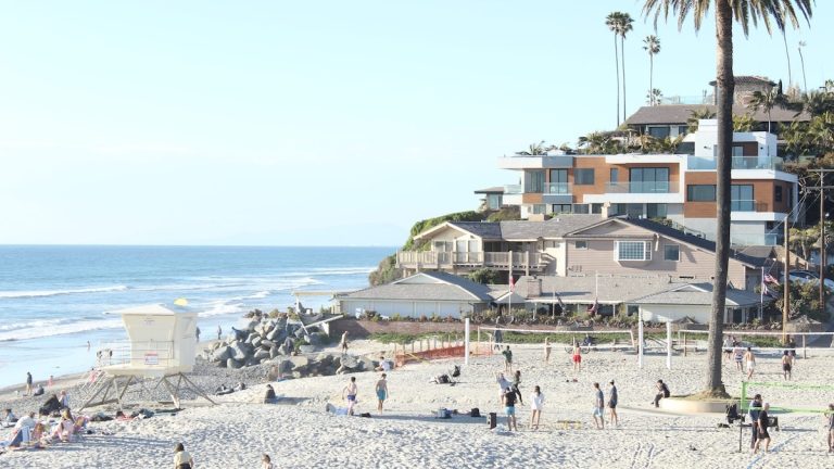 You Can Now Get Gourmet Food Right on Moonlight Beach in Encinitas ...