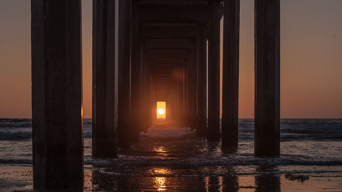 Scrippshenge: Inside the Sunset Phenomenon Only Seen in La Jolla ...