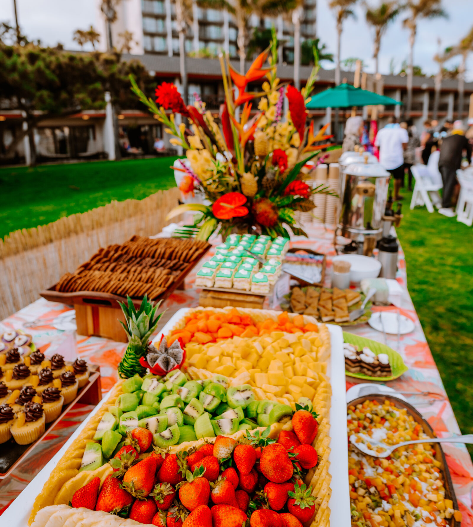 Discover Your 'Aloha' at Catamaran Resort's Sunset Luaus on Mission Bay ...